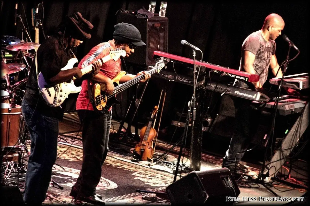 Trypnotyx: An Interview with Victor Wooten - NYS Music